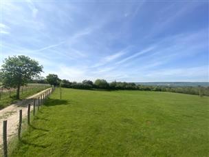 3.86 acres, Sandy Lane, Ryarsh, Kent - UKLandandFarms.co.uk