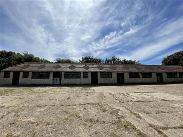 12 acres, Chilling Barn, Hampshire - UKLandandFarms.co.uk