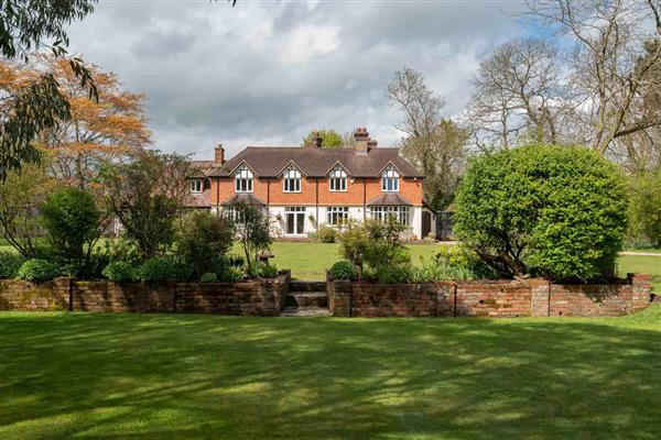 12 acres, Woodrow, Amersham, Buckinghamshire, HP7 0QG - UKLAF