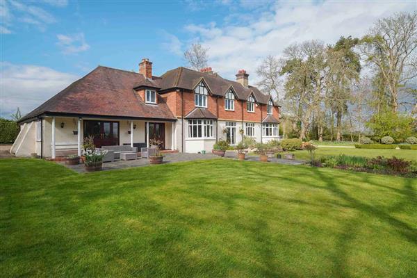 12 acres, Woodrow, Amersham, Buckinghamshire, HP7 0QG - UKLAF