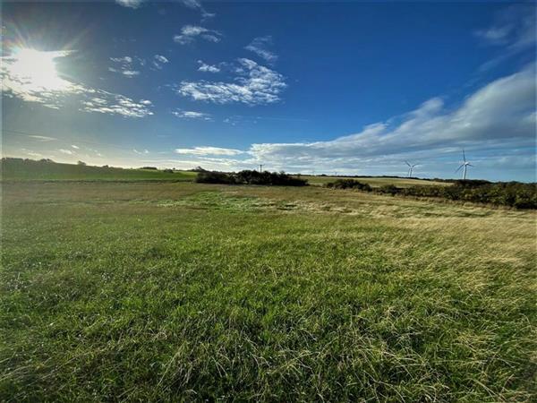 46.75 acres, Tunstall, Hull, East Yorkshire, HU12 0JN - UKLAF