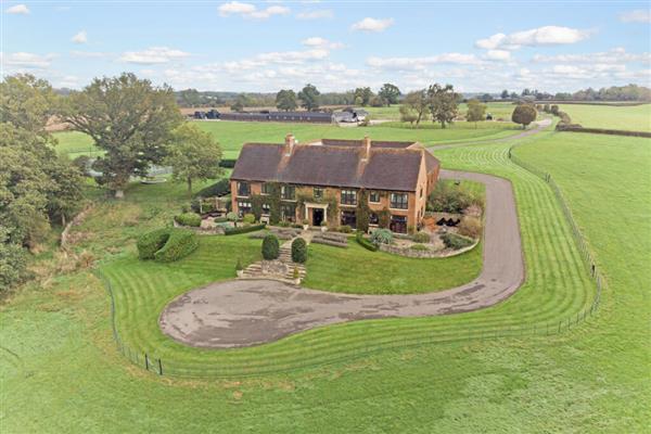 52 acres, Aston Abbotts, Aylesbury, Buckinghamshire, HP22 4RU - UKLAF