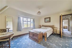 4.9 acres, Codford, Wiltshire - UKLandandFarms.co.uk