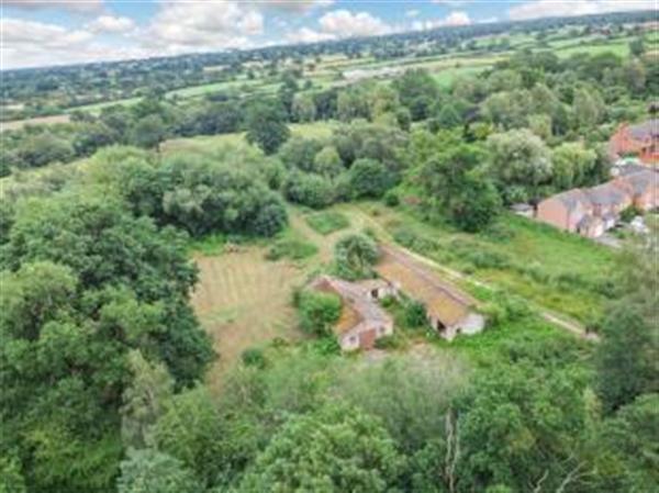 7.87 acres, Penley, Wrexham, North Wales - UKLandandFarms.co.uk