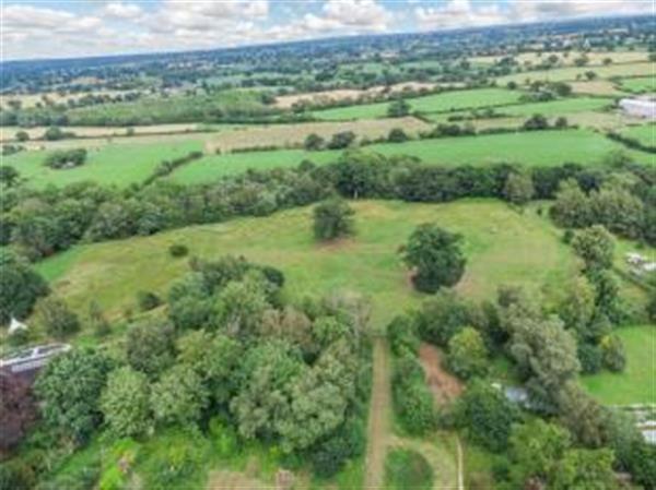 7.87 acres, Penley, Wrexham, North Wales - UKLandandFarms.co.uk