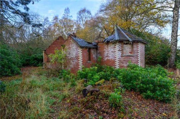 6.37 acres, Kinclaven Church Site, Stanley, Perth, PH1, Central Scotland